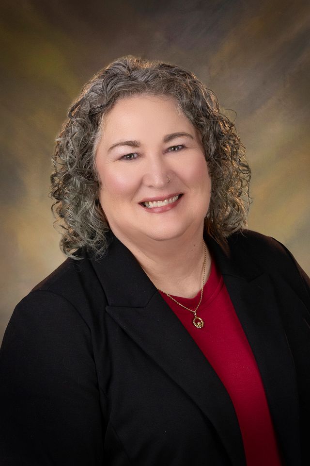 Lisa J Cavil, LPC - Green Bay, WI - Counseling