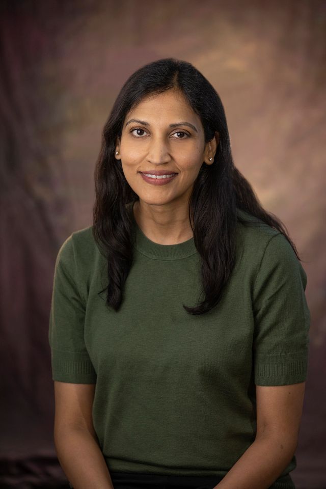 Dr. Swati Chaudhari, MD - Green Bay, WI - Gastroenterology, Hepatology
