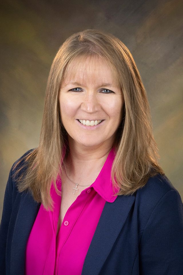 Dr. Lisa A Knauf-Jorasz, DO - Iron Mountain, MI - Family Medicine ...