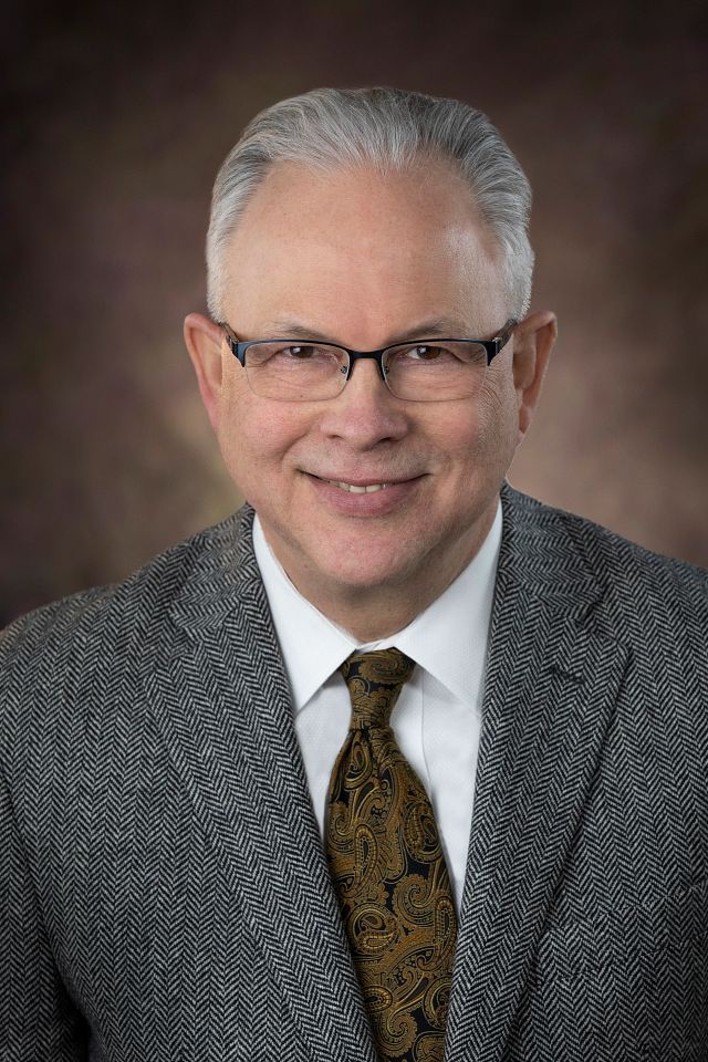 Dr. Steven E Neu, MD - Sturgeon Bay, WI - Nephrology