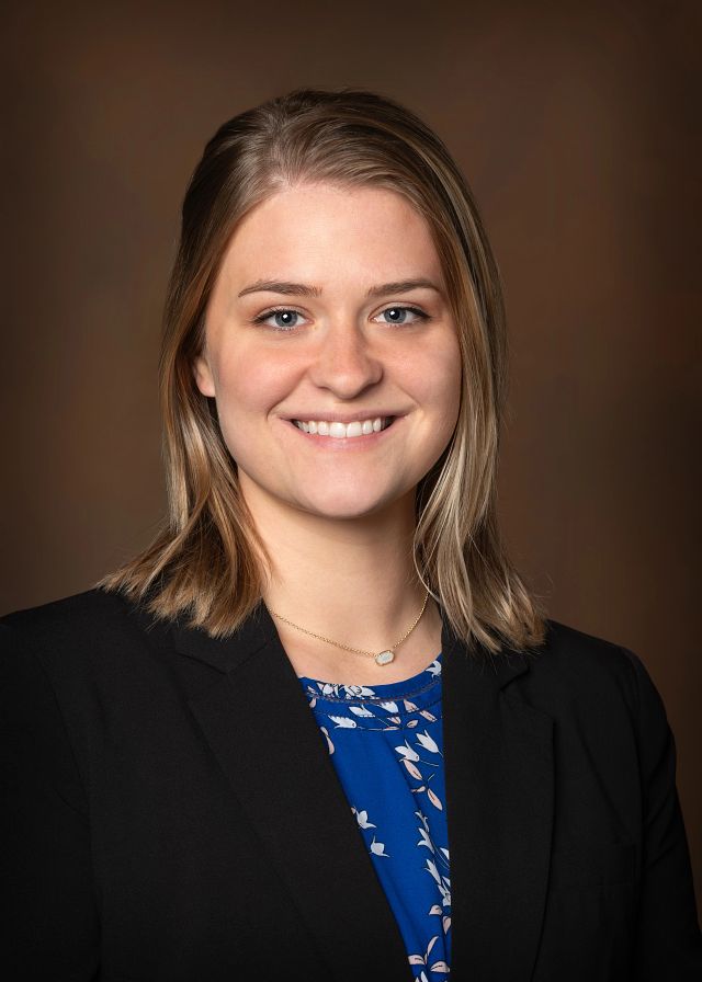 Hannah L Robaczewski, PA-C - La Crosse, WI - Medical Oncology
