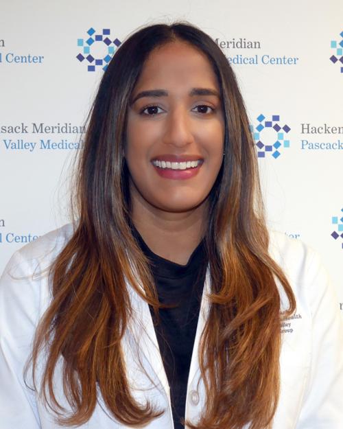 Ayushi Dixit's Instagram, Twitter & Facebook on IDCrawl