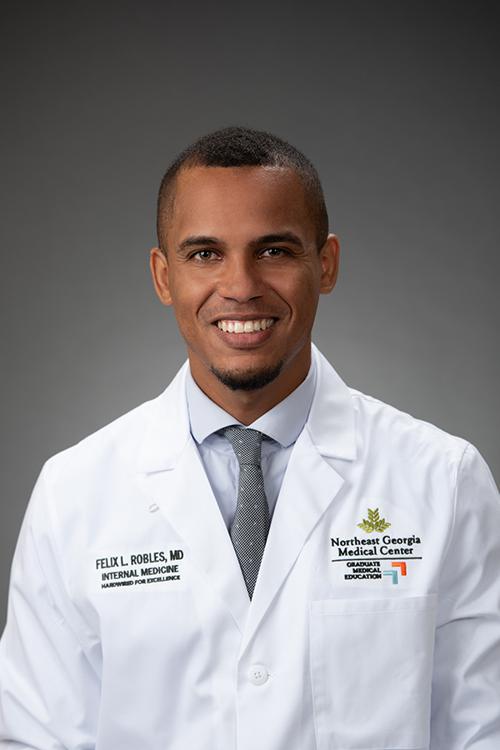 Felix Robles Zoquier, MD - Gainesville, GA - Internal Medicine