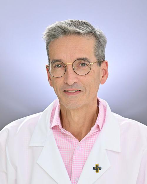Dr. Roberto Solis, MD - Totowa, NJ - Pulmonology - Request Appointment
